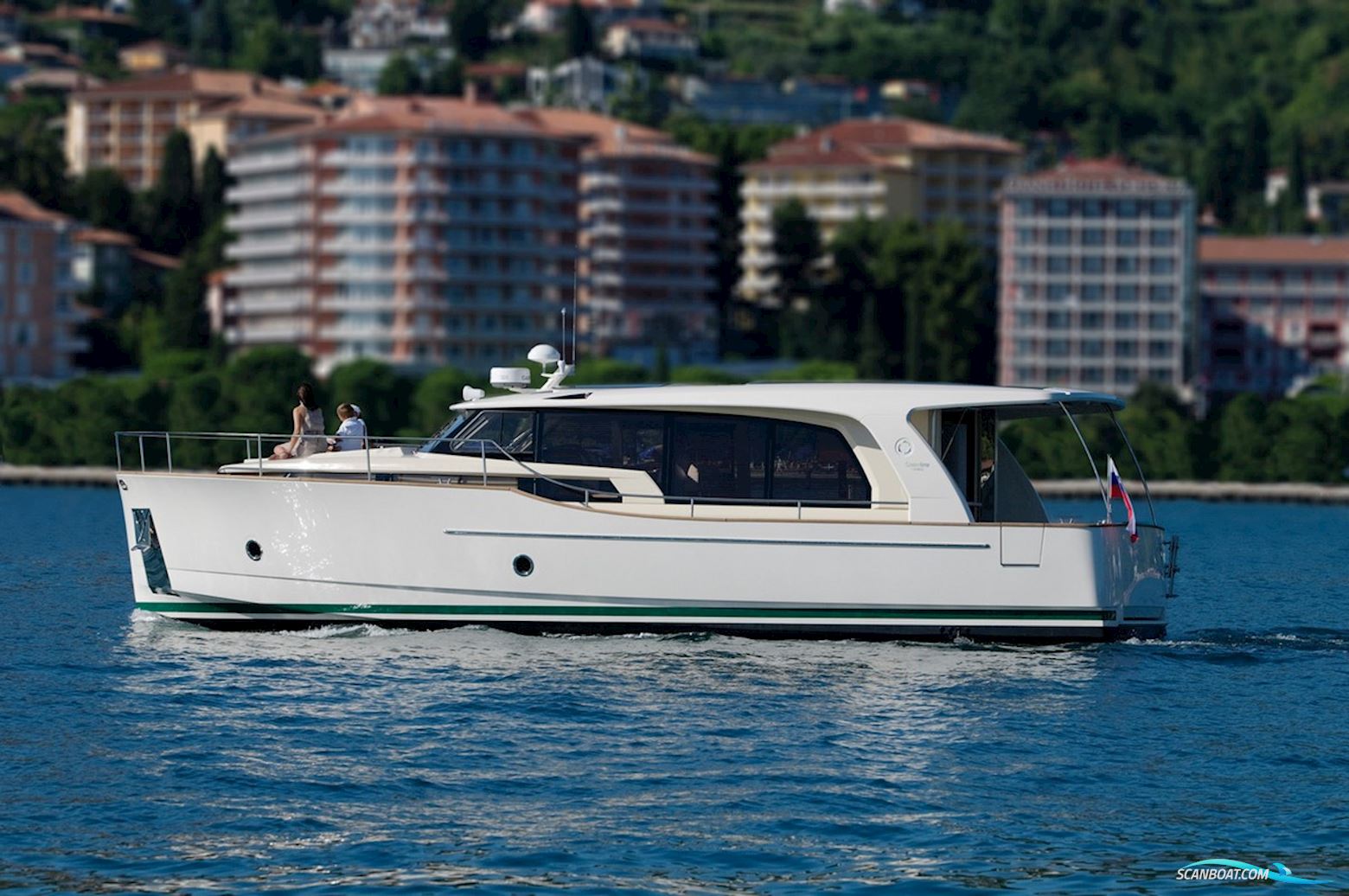 Greenline 40 | Motor boat for sale | Denmark | Scanboat