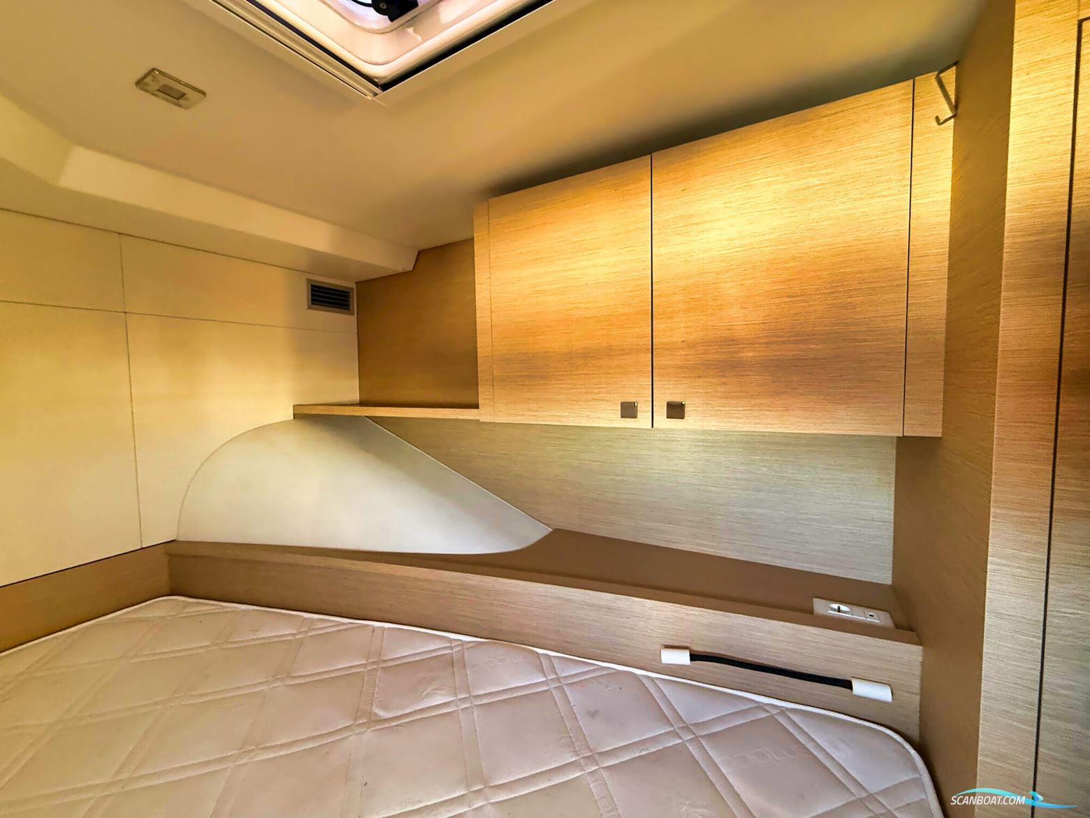 Fountaine Pajot Motorcatamaran MY 37 Motorbåd til salg | Tyskland ...